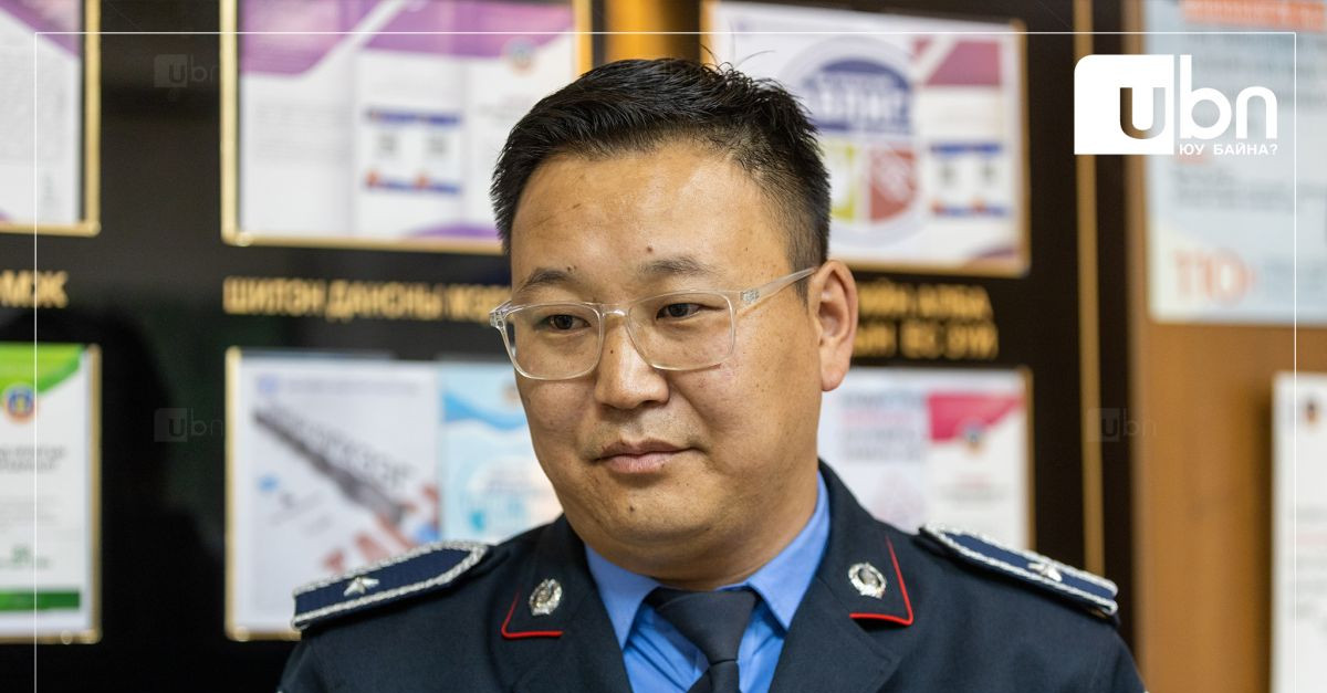 ЦЕГ: Сайн дураараа автомашины зогсоолын хөдөлгөөнийг зохицуулдаг иргэнийг зодсон асуудлыг шалгаж ...