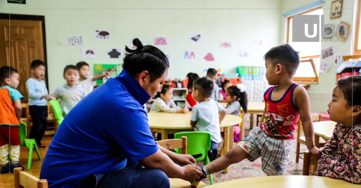 Манай улсын нийт багш нарын 22 хувийг эрэгтэй багш нар эзэлдэг